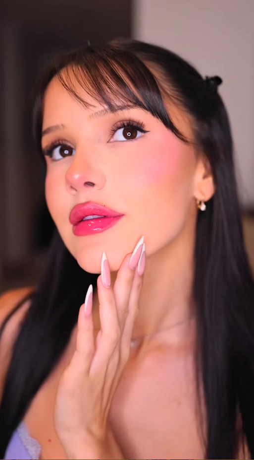 Makeup moments when it’s giving blush blindness
