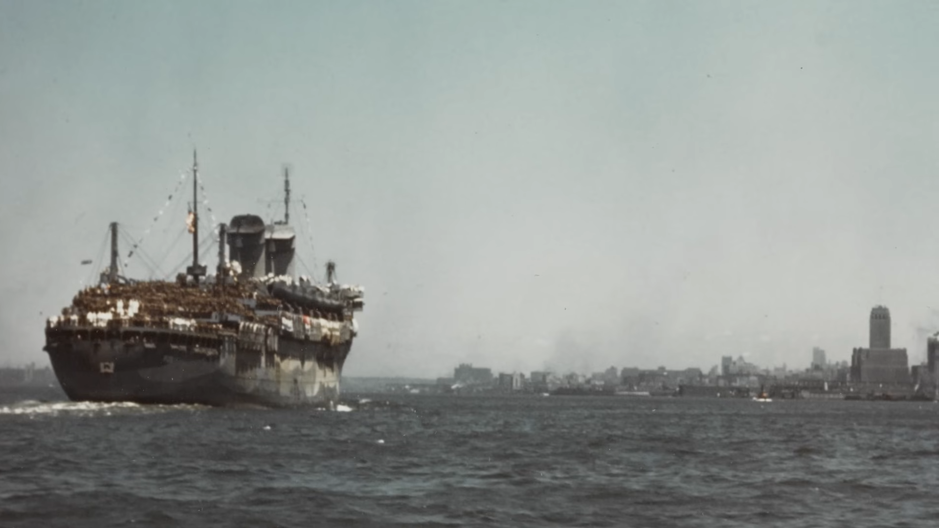 How a 30,000-ton ship broke in half after running aground