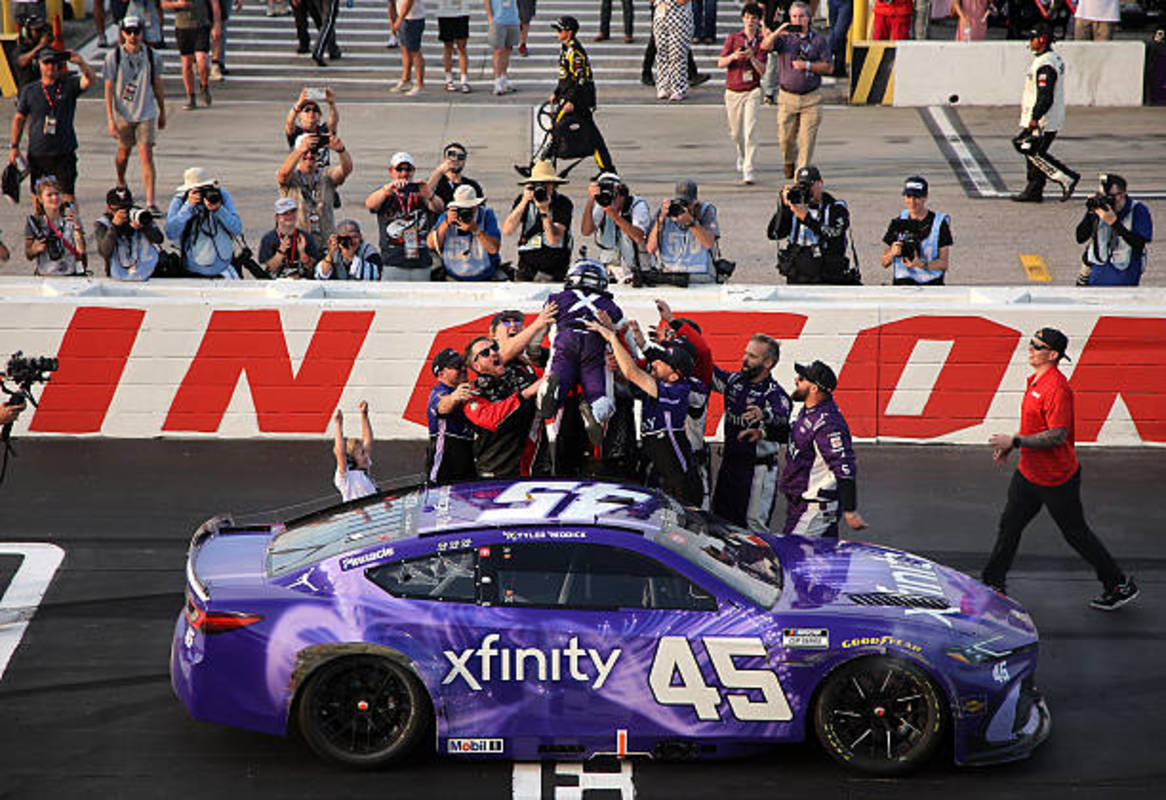 Meet Damian Jackson: The former Navy SEAL boosting Tyler Reddick's ...