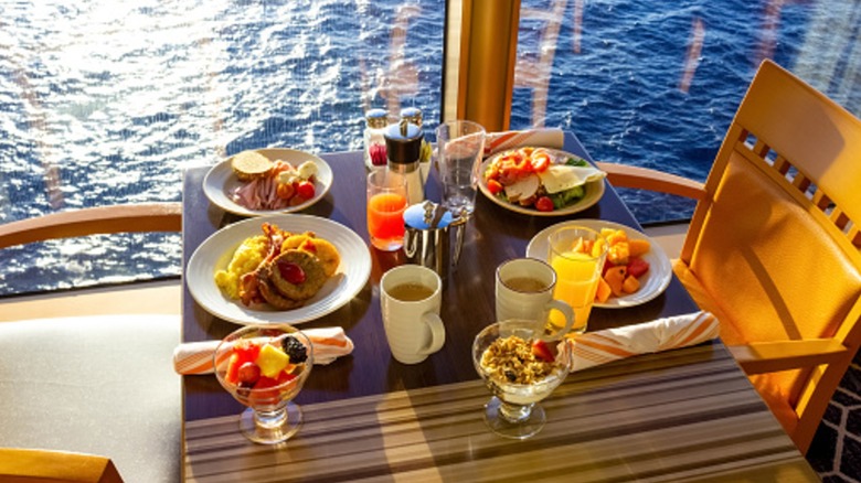 11 foods experts say you should skip on a cruise