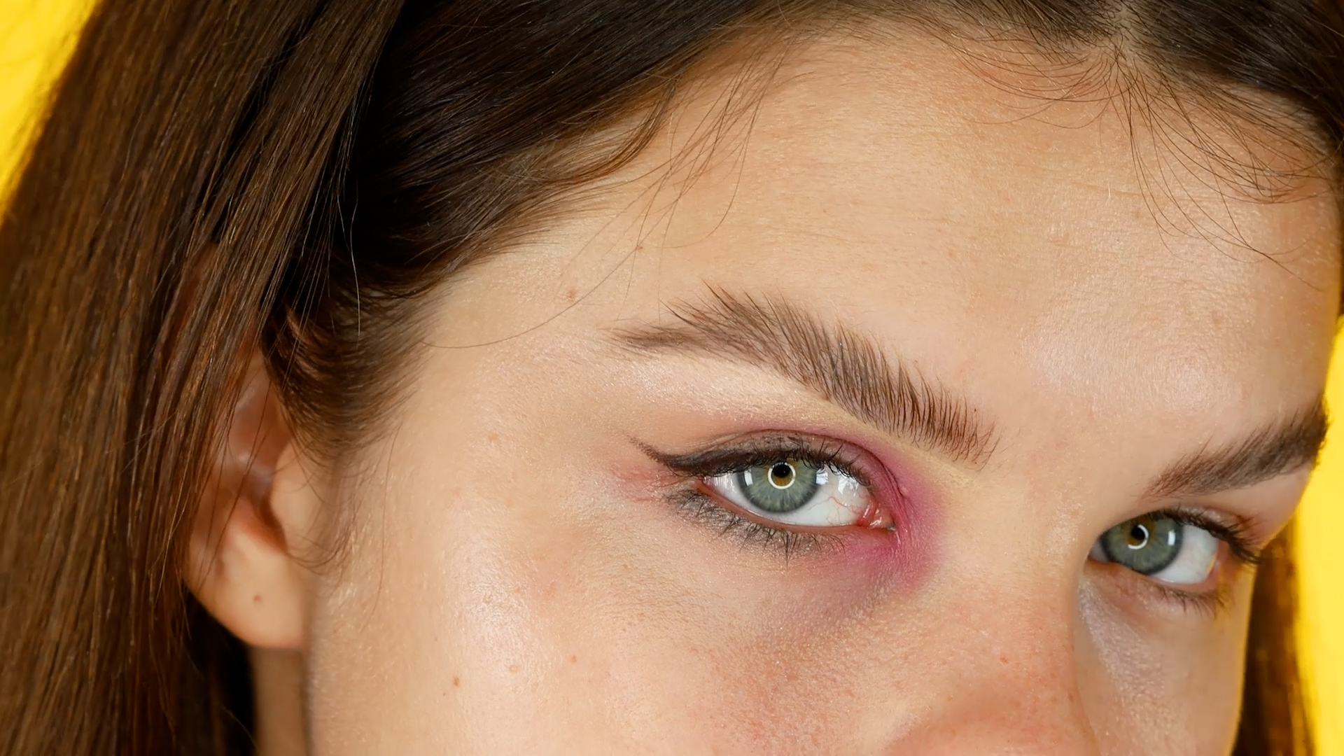 Elegantes Augen-Make-up, mühelos schön