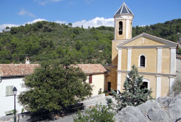 10 reasons to visit the hidden French village where cars are banned