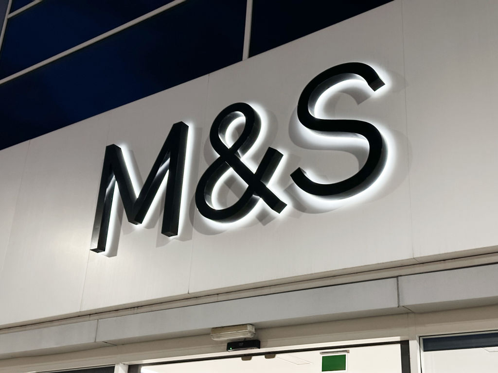 This £40 M&S windbreaker is selling out – fashion editors say it’s the ...