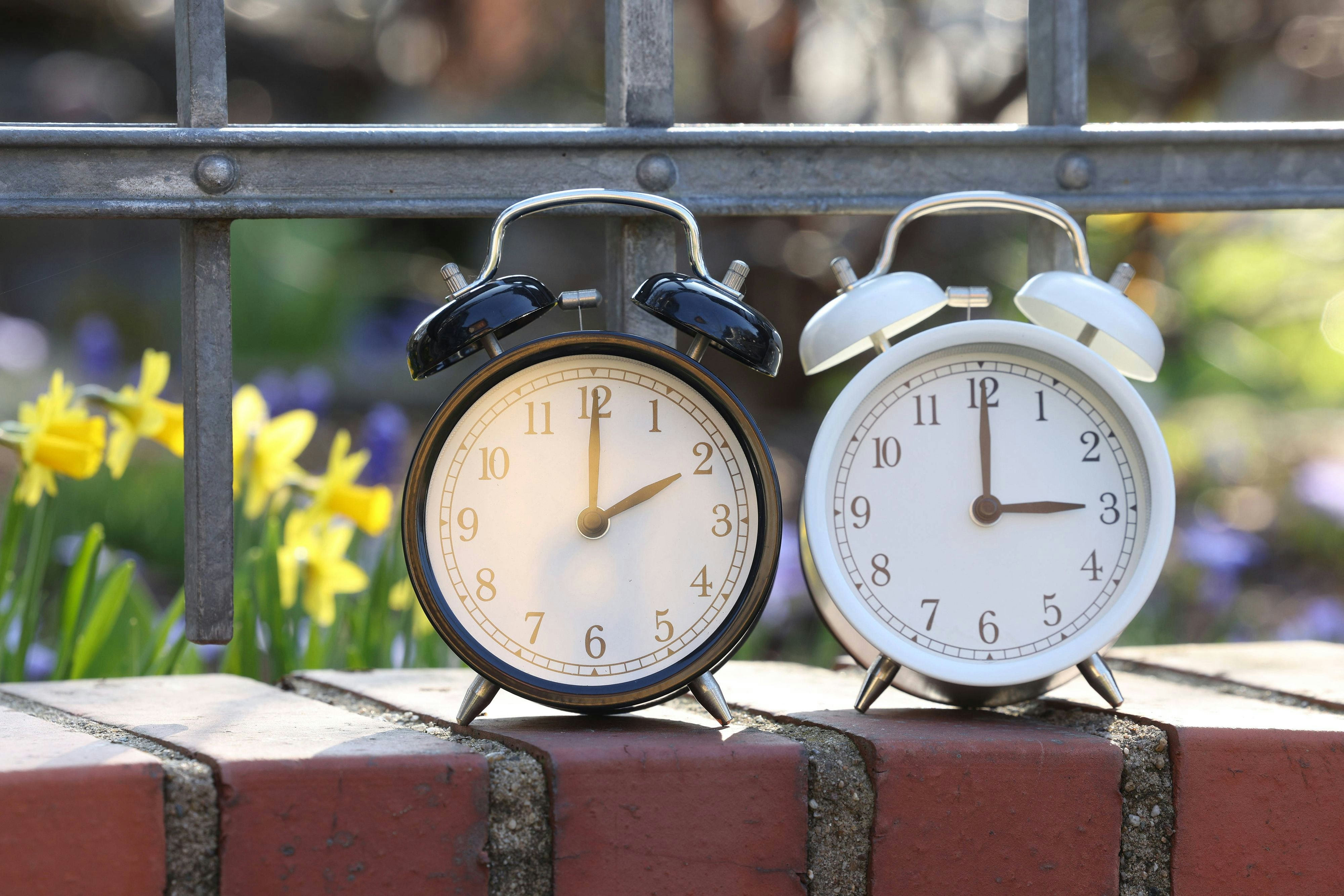 Zeitumstellung 2026: Wann die Sommerzeit beginnt – und wie Sie die Uhr ...