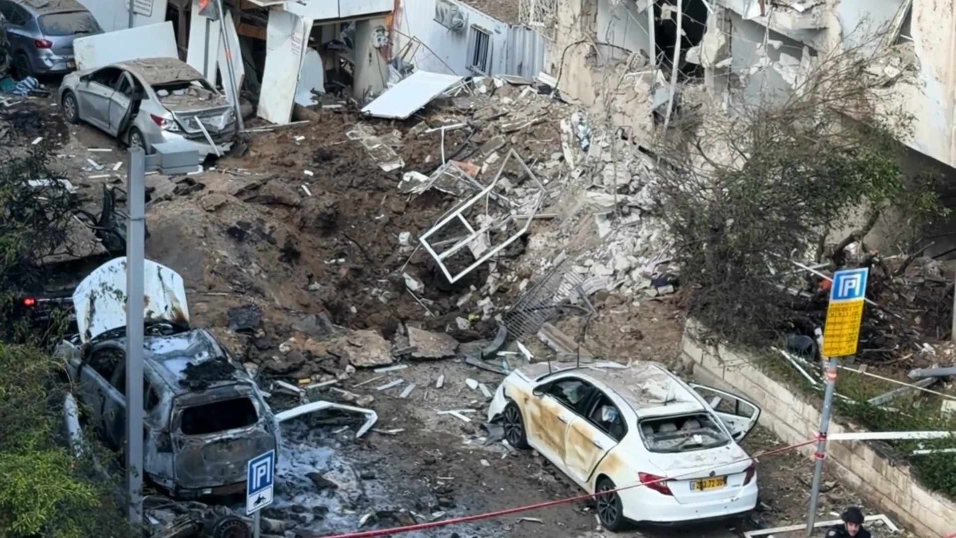 Iranian missile attack hits Tel Aviv causing destruction