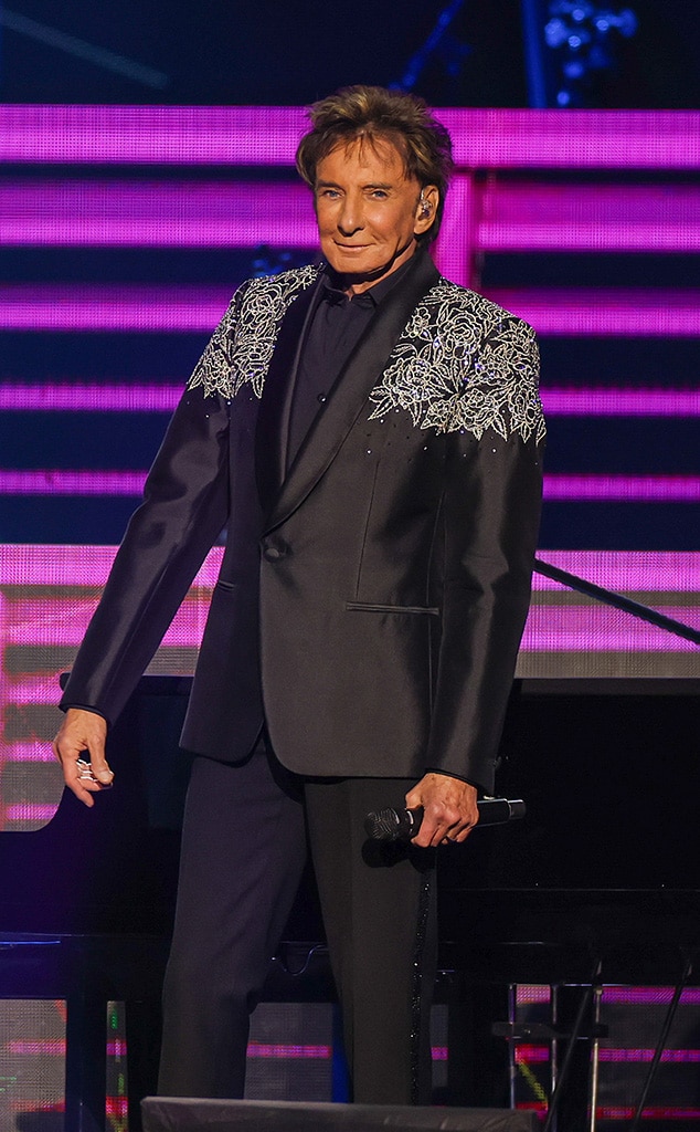 Barry Manilow shares he lost his voice after cancer treatment