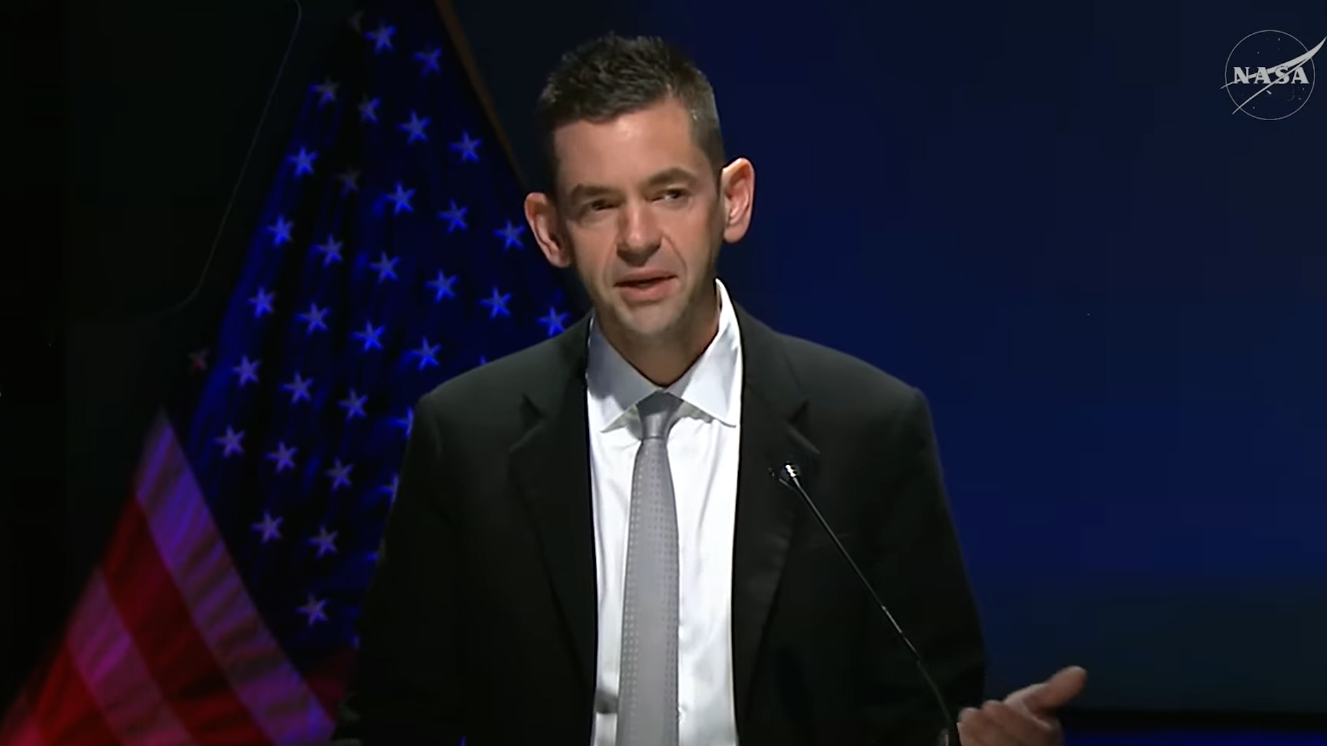 NASA announces $20 billion plan to build moon base