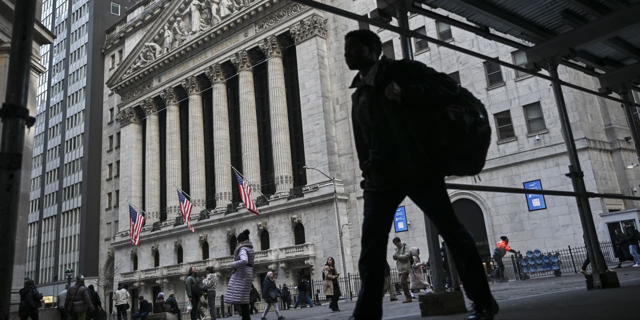 Individual-investor ranks are burgeoning, according to Interactive ...