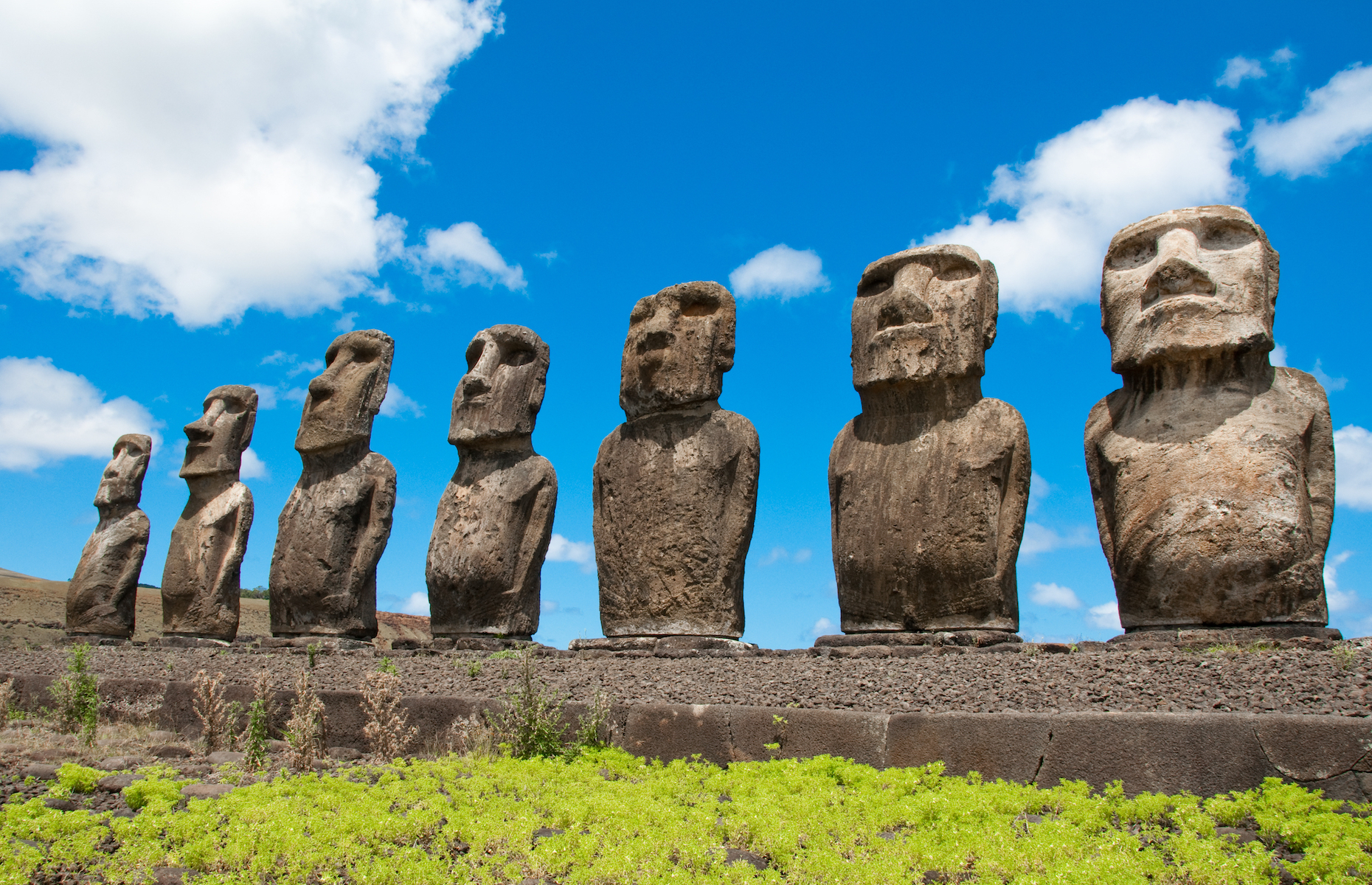 L’île de Pâques : le mystère des célèbres statues moai