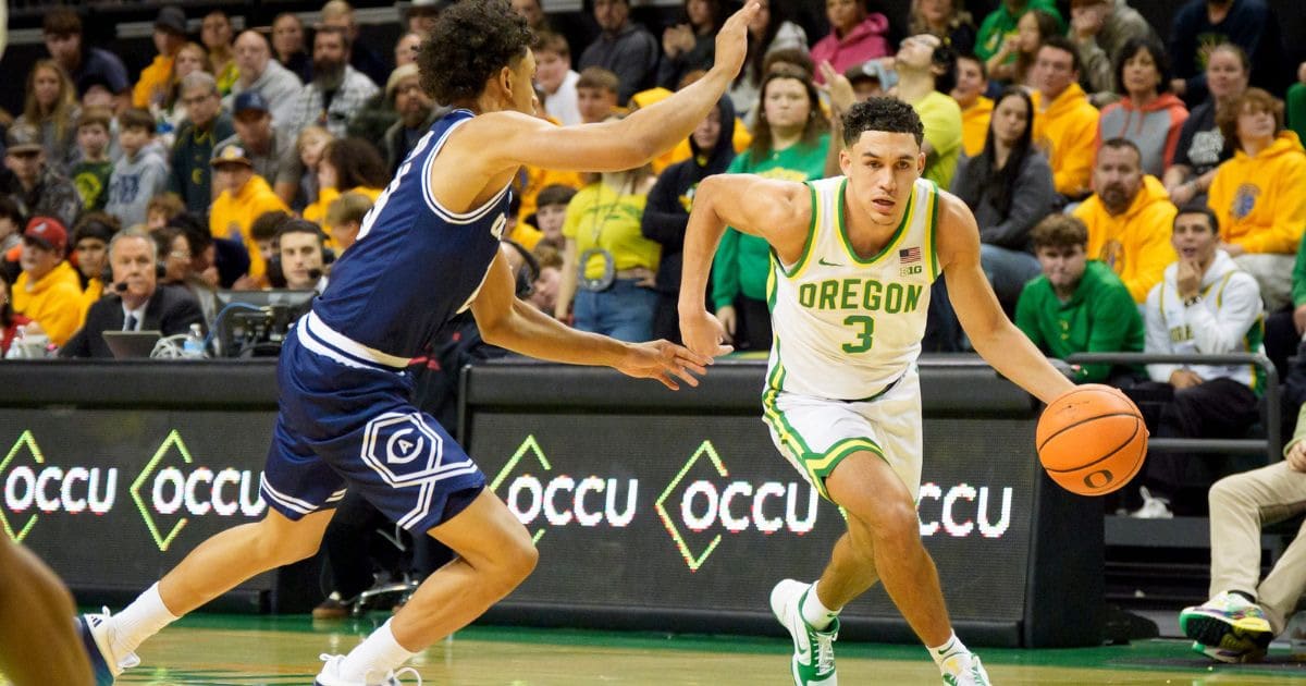 Oregon starting guard Jackson Shelstad plans to enter transfer portal