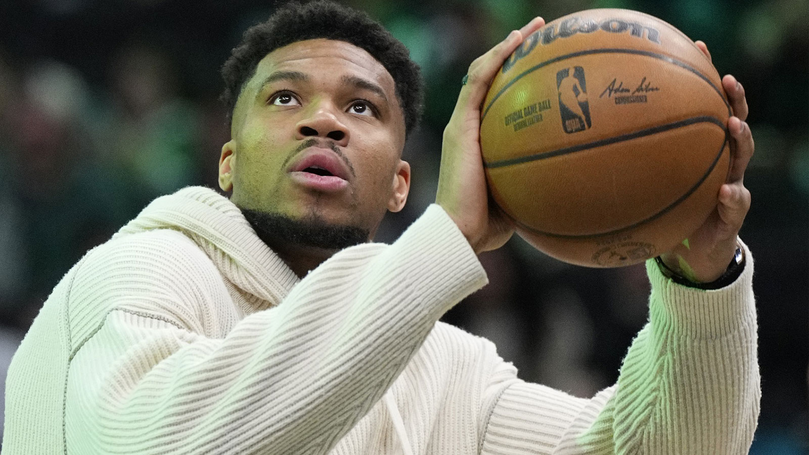 Giannis Antetokounmpo’s 'loyalty' tweet from 3,273 days ago resurfaces ...