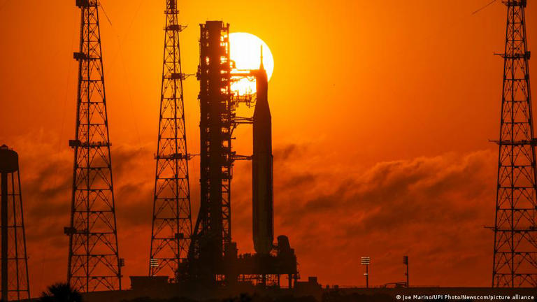 NASA plans moon base instead of orbital lunar station