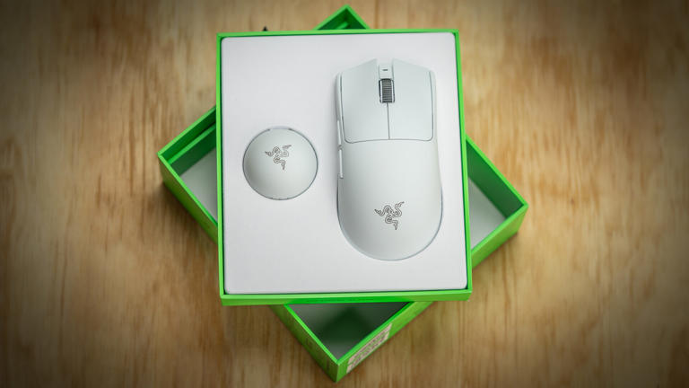 Razer Viper V4 Pro gaming mouse review