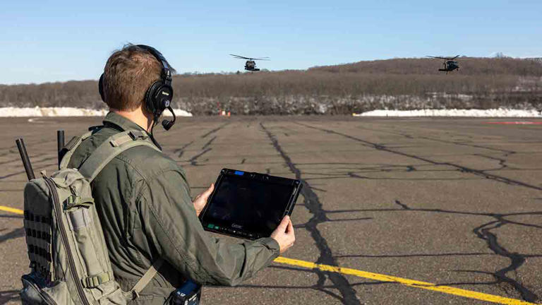 Black Hawk, der kan flyve autonomt, træder ind i den amerikanske hærs flåde