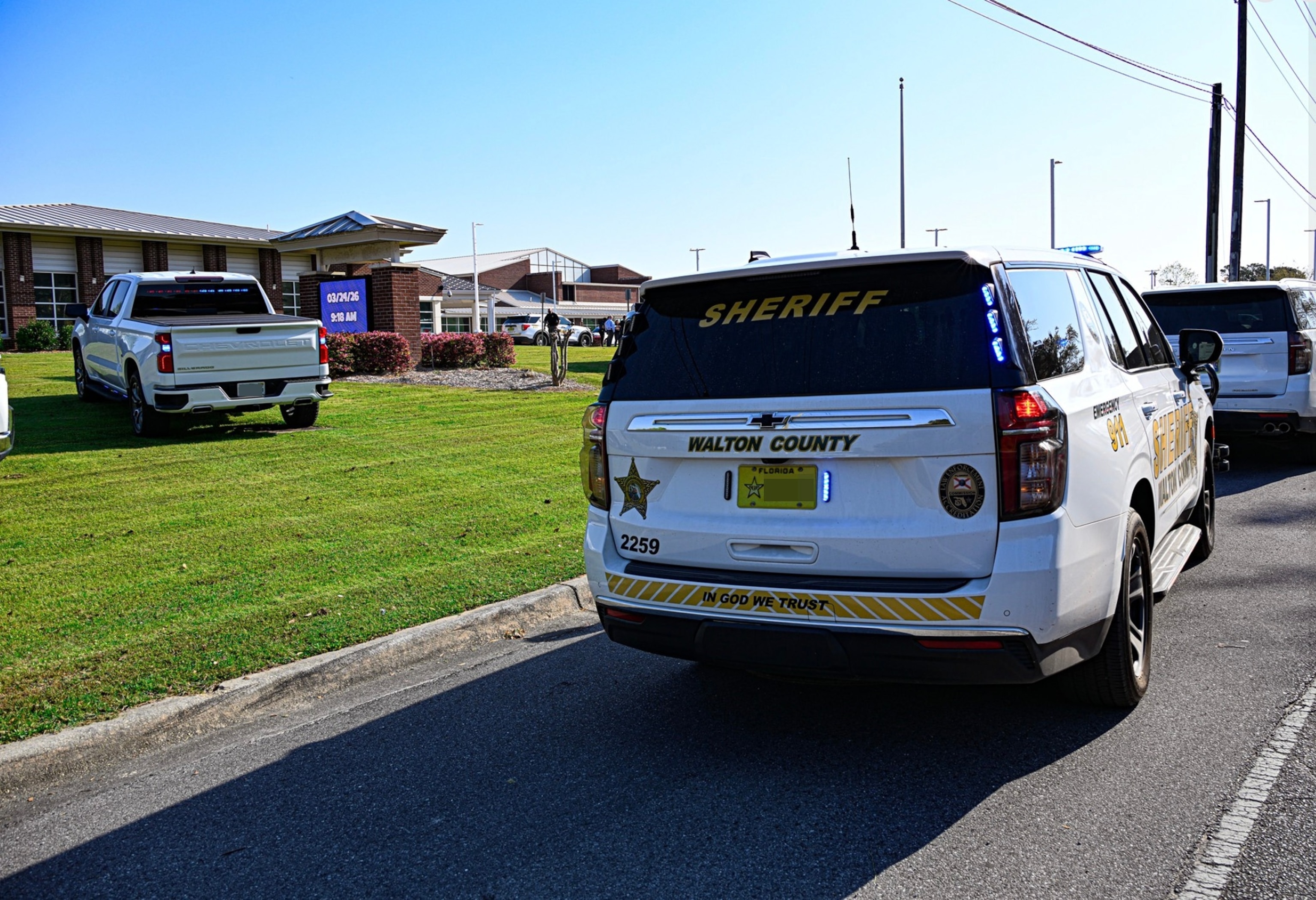 Middle school stabbing leaves 2 kids, 1 adult hurt