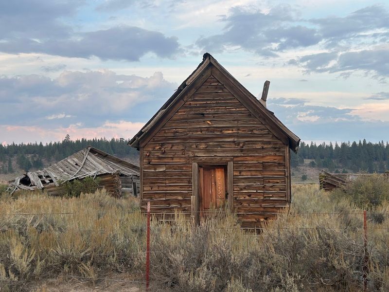 This unforgettable ghost town road trip through Oregon is packed with ...