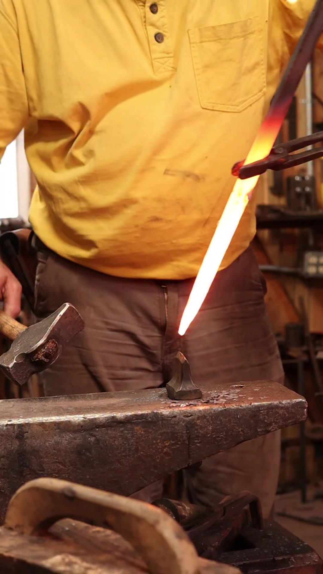Forging ram’s horn scroll hooks