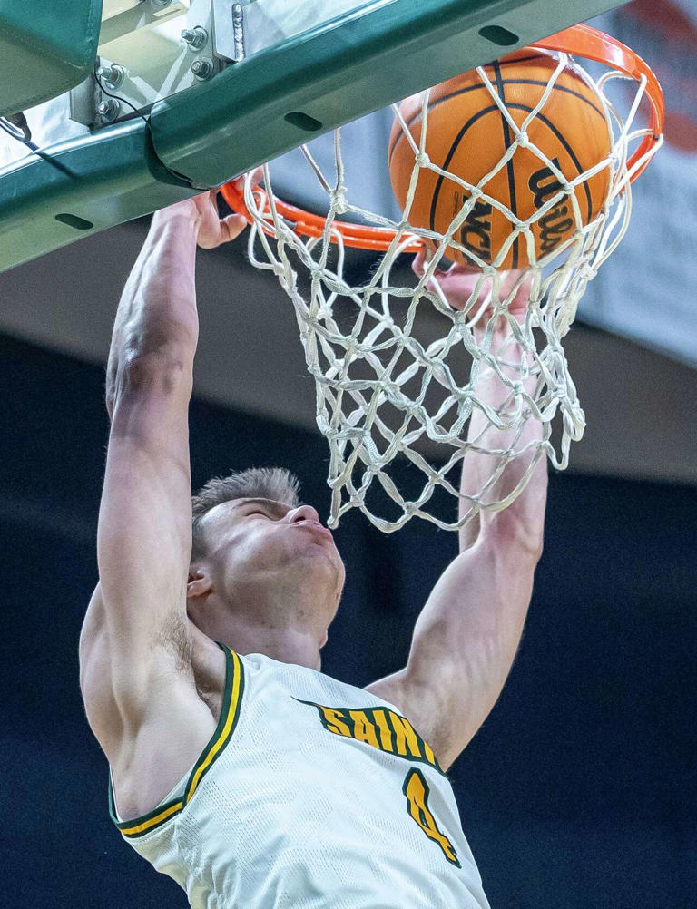 Syracuse basketball names Siena's Gerry McNamara as new coach