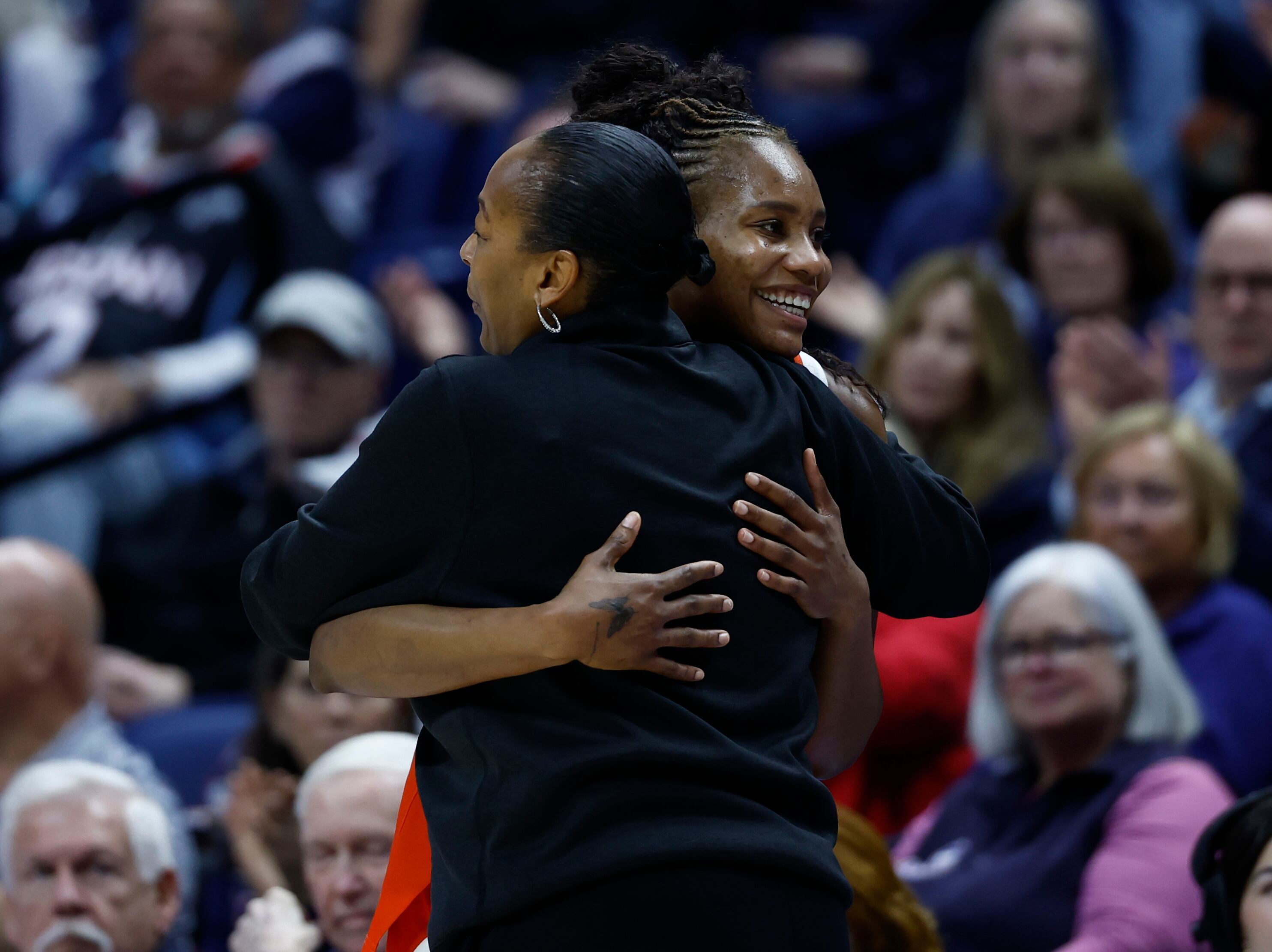 Felisha Legette-Jack rips NCAA selection committee for sending Syracuse ...