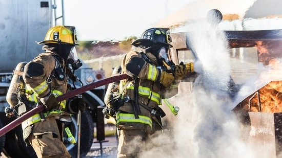 Almond fire: Cabazon vegetation fire prompts evacuation orders; check ...