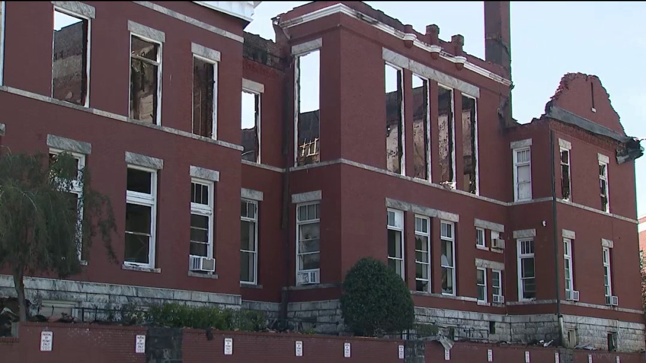 Cleanup underway after Floyd courthouse destroyed in fire