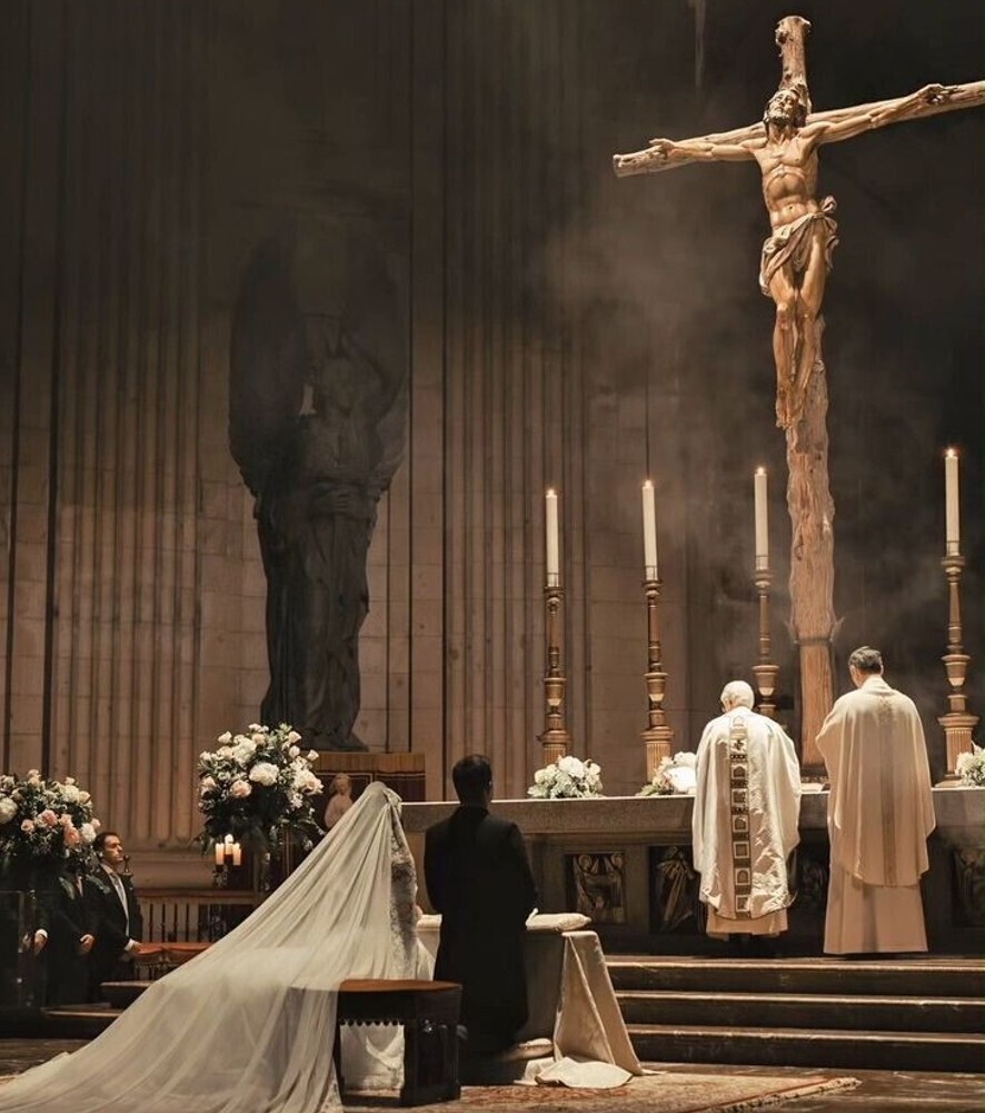 13 people share the most awkward wedding moment they've ever seen