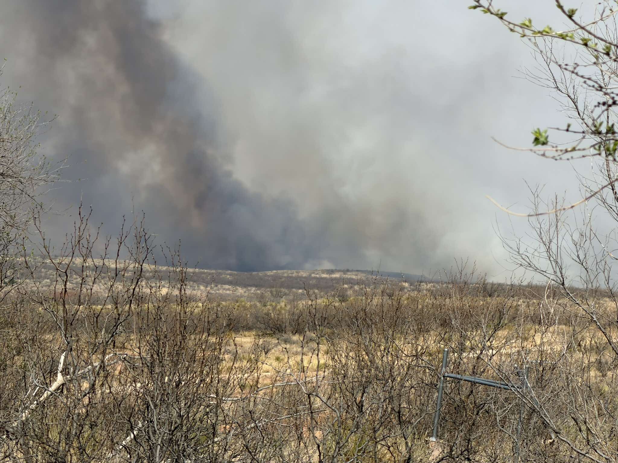 Hutchinson County fire consumes almost 3,000 acres and is 30% contained