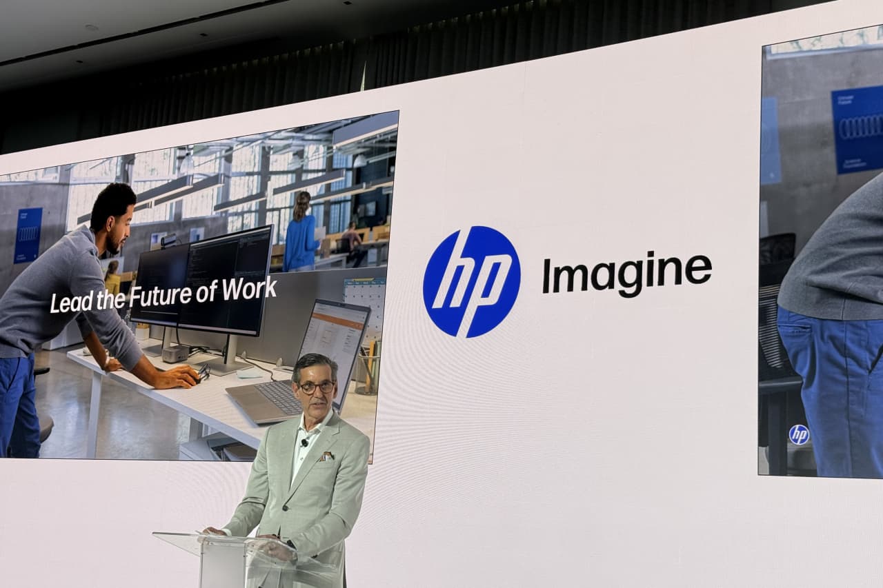 HP Inc. announces AI updates. Your turn, Apple.