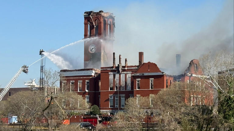 ‘Part of history that’s gone’: Fire-gutted old Ga. courthouse mourned