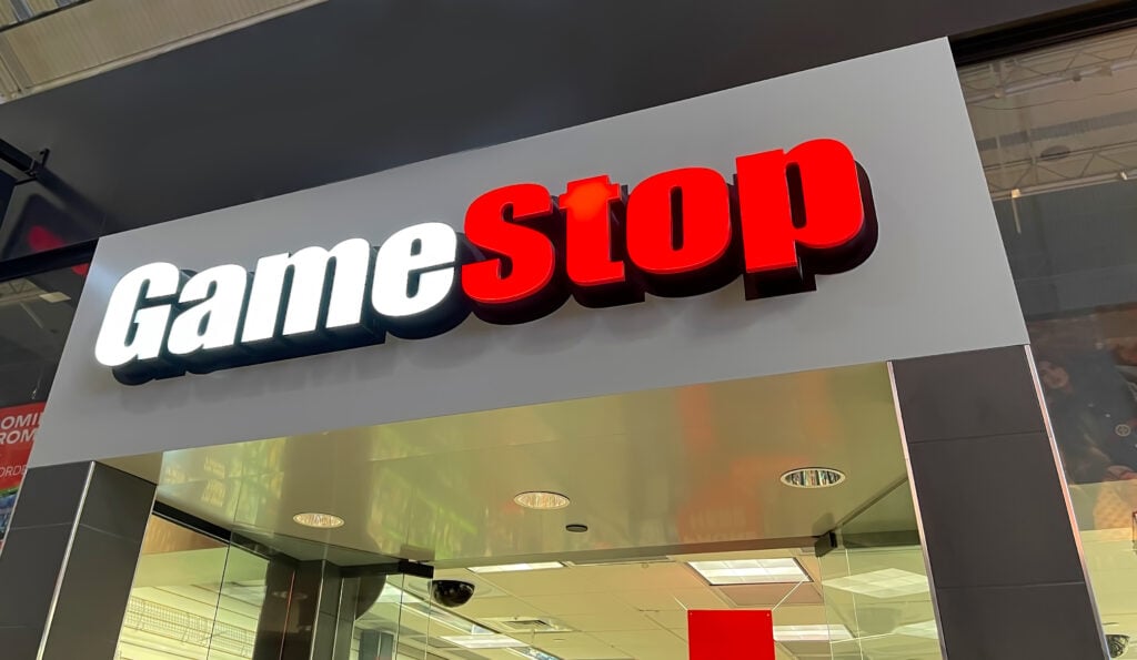 GameStop posts mixed Q4 results, cash position grows to $9 billion