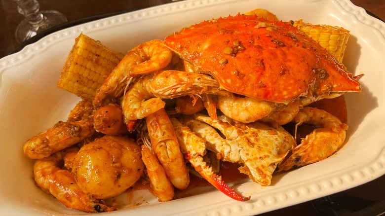 How to pick out the freshest live crabs for your next seafood feast