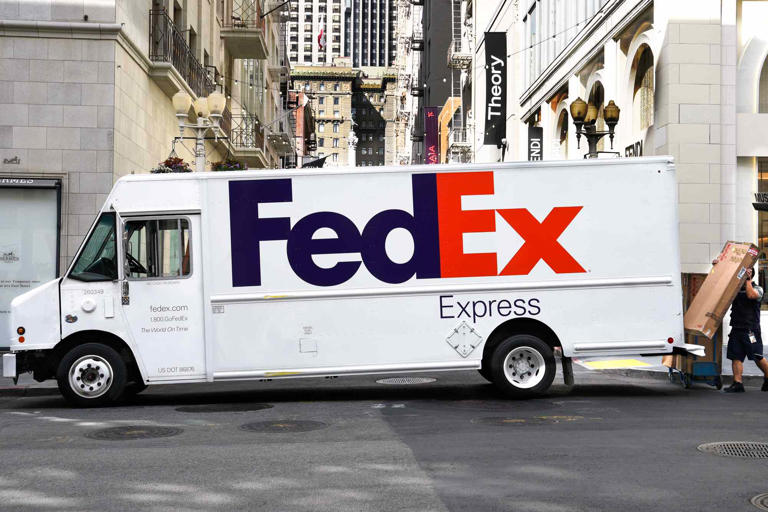 FedEx announces same-day delivery option days after Amazon launches 1 ...