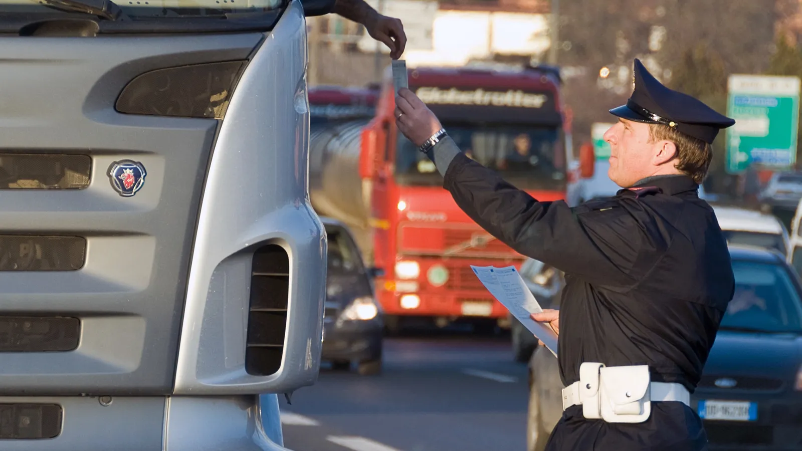 Indiana authorities stop and prosecute migrants holding commercial ...