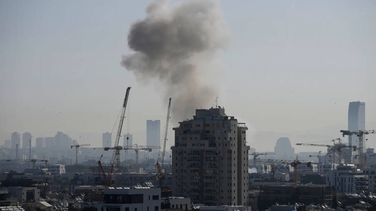 Insights into ongoing US.-Iran war negotiations amidst rising tensions