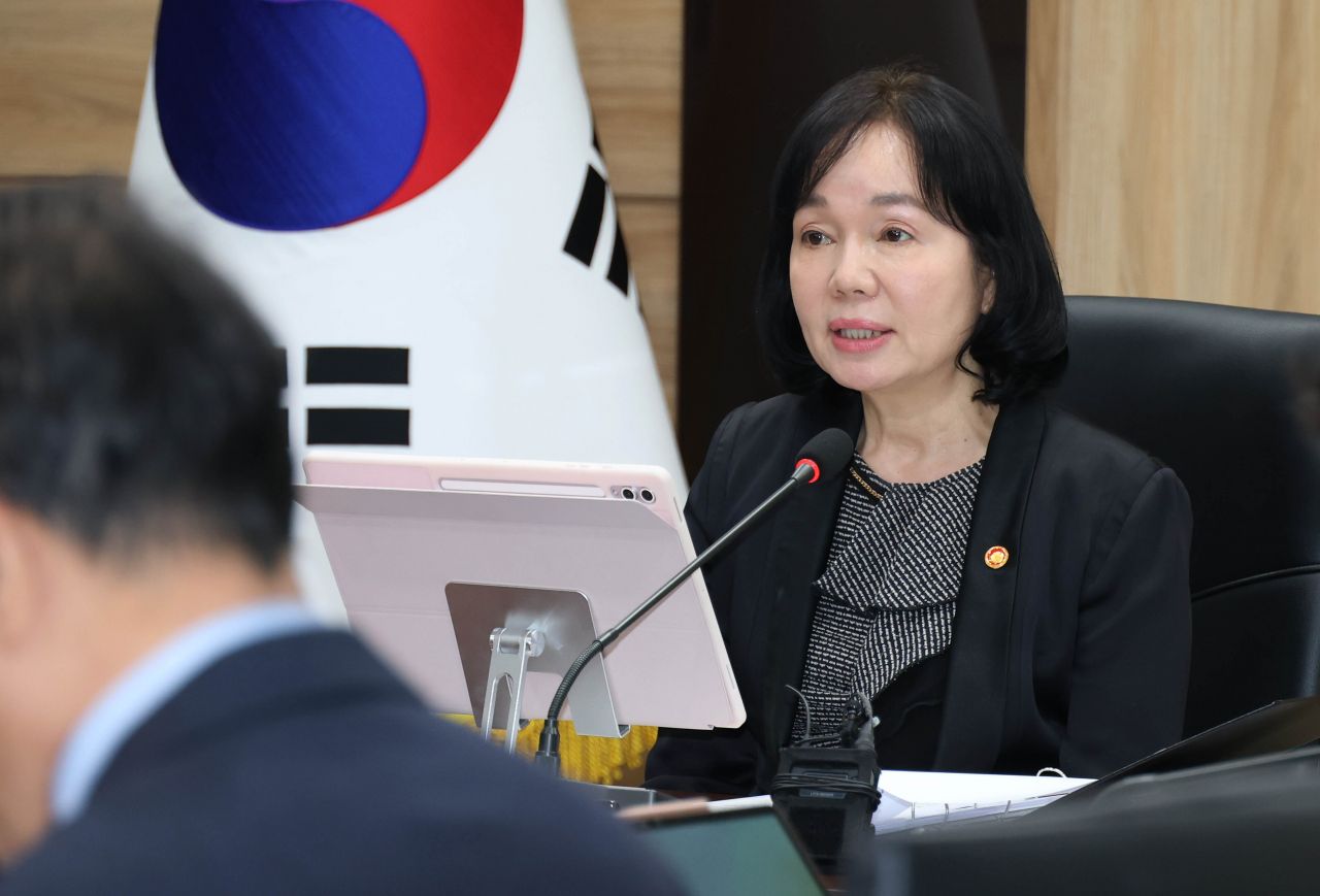 [포토] 개인정보보호위원회에서 발언하는 송경희 위원장