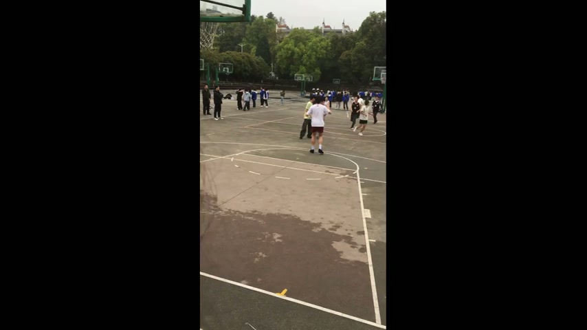 Basketball backboard shatters during dunk in Hunan, China
