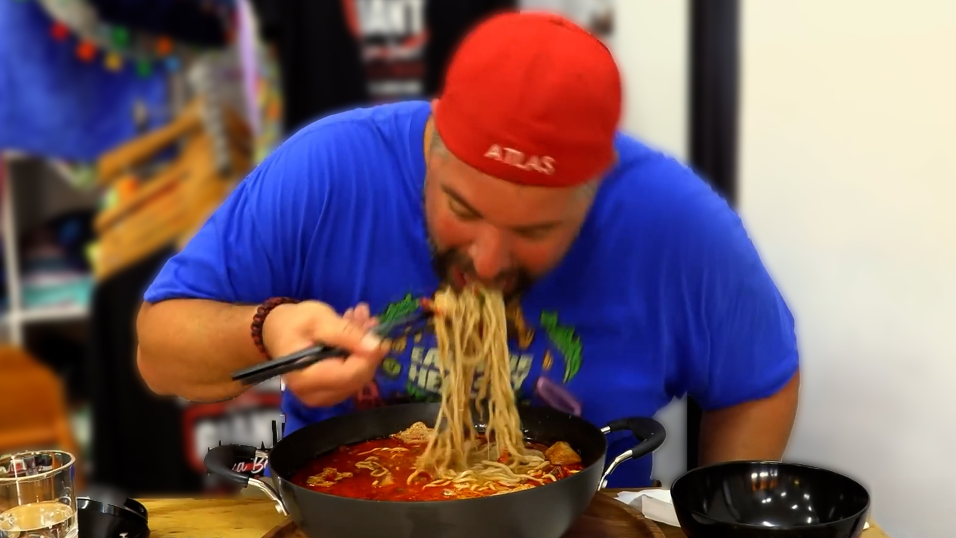 Pro eater nearly backs out of laksa food challenge