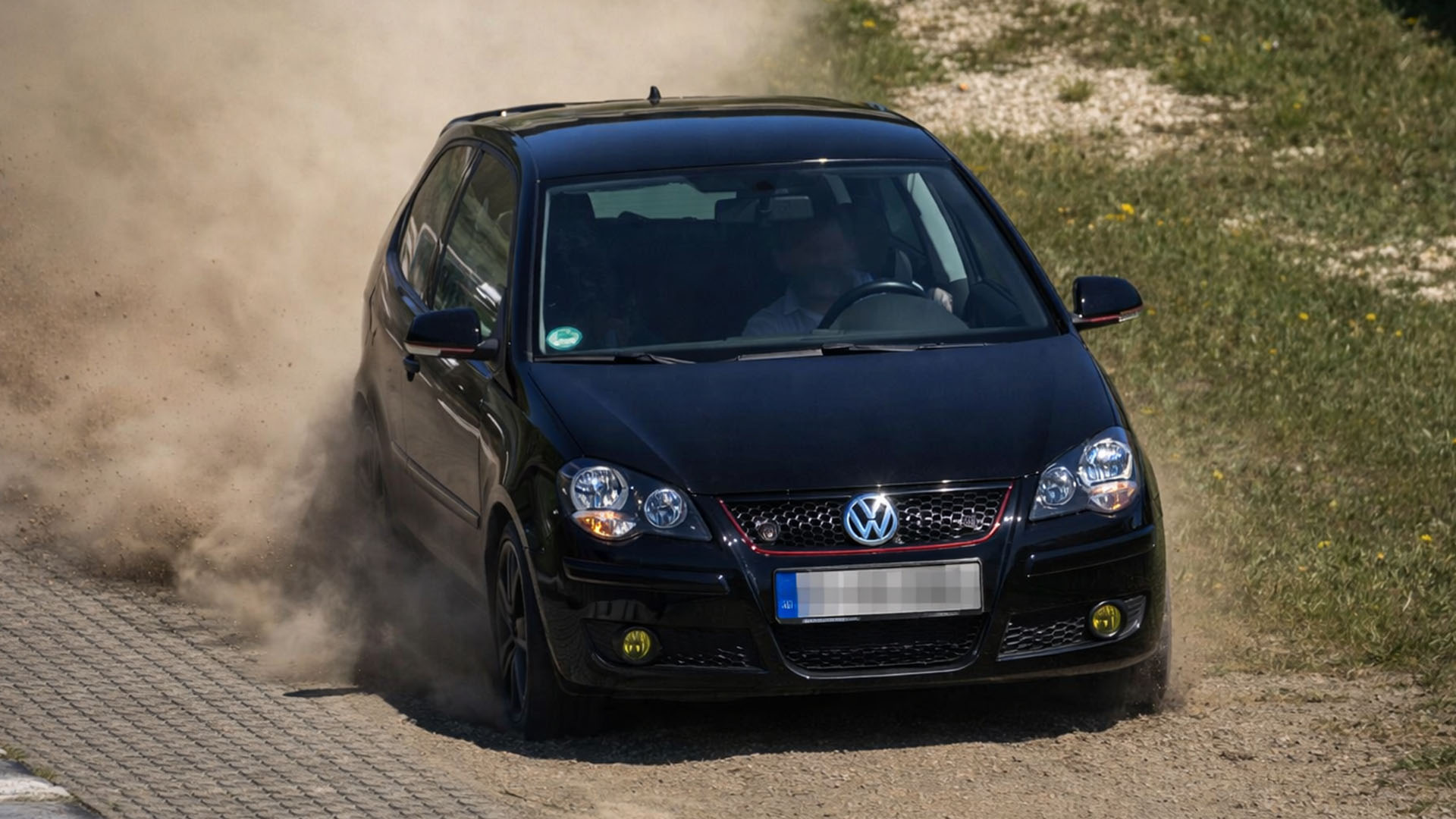 Nordschleife battles show cars pushing limits and leaving track