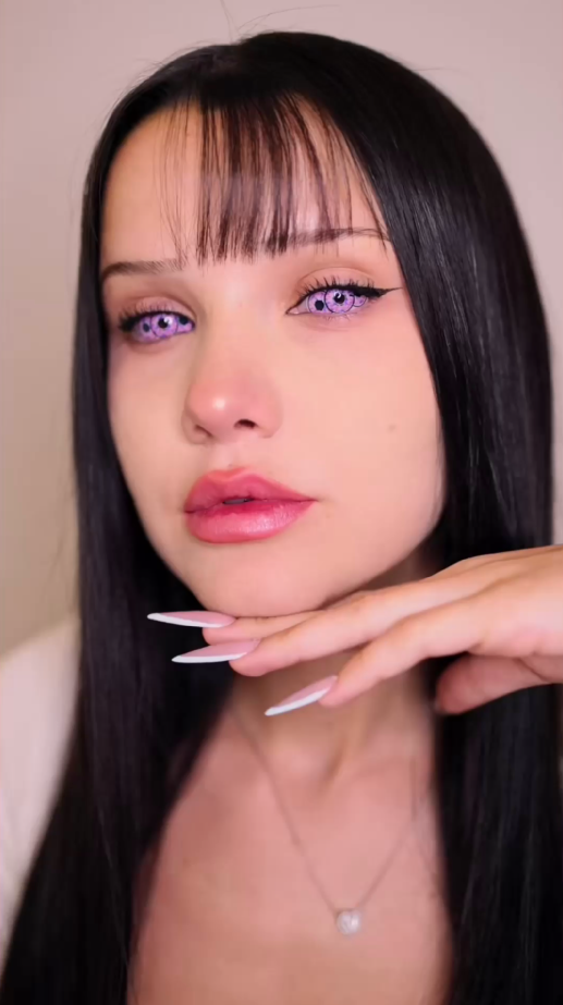 Fantasy eyes that make your eyes look otherworldly