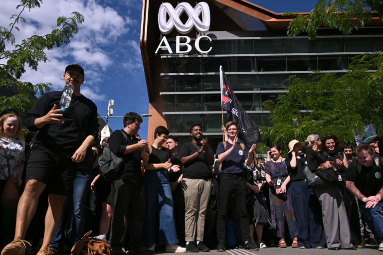 Australia’s biggest news programmes go dark as ABC staff strike work