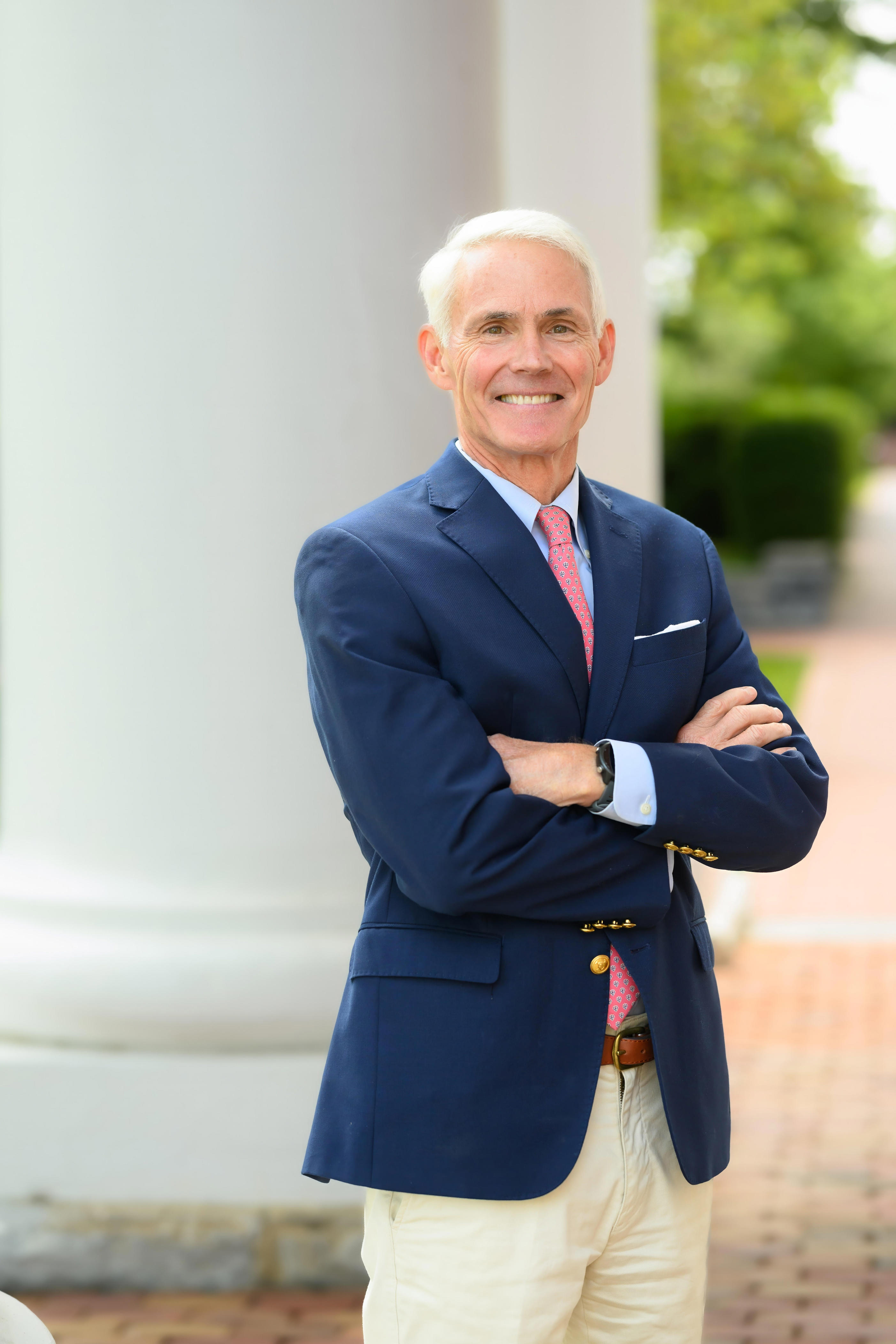 Greenville native, ex-Clinton staffer joins SC governor's race