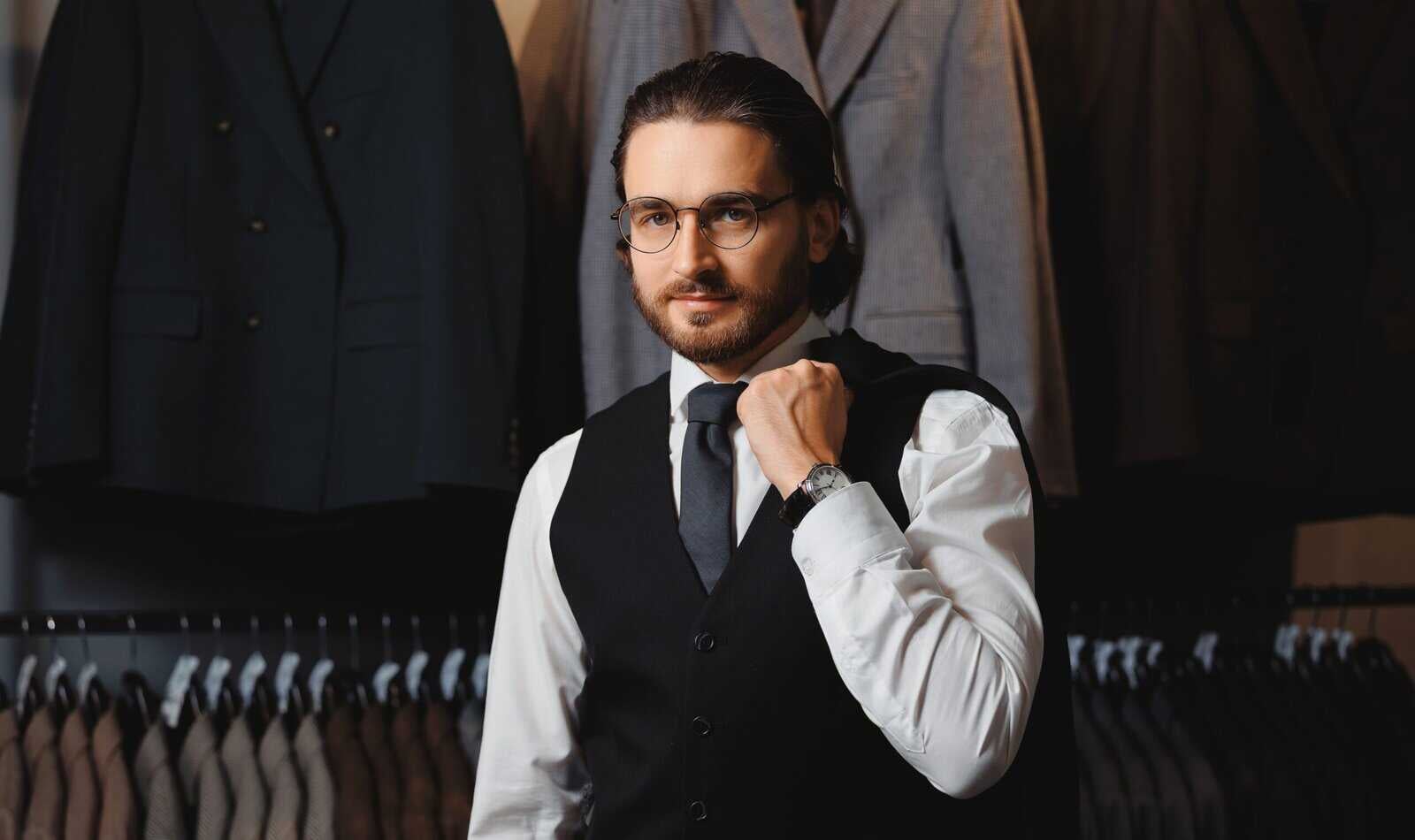 12 things high-value men never put on
