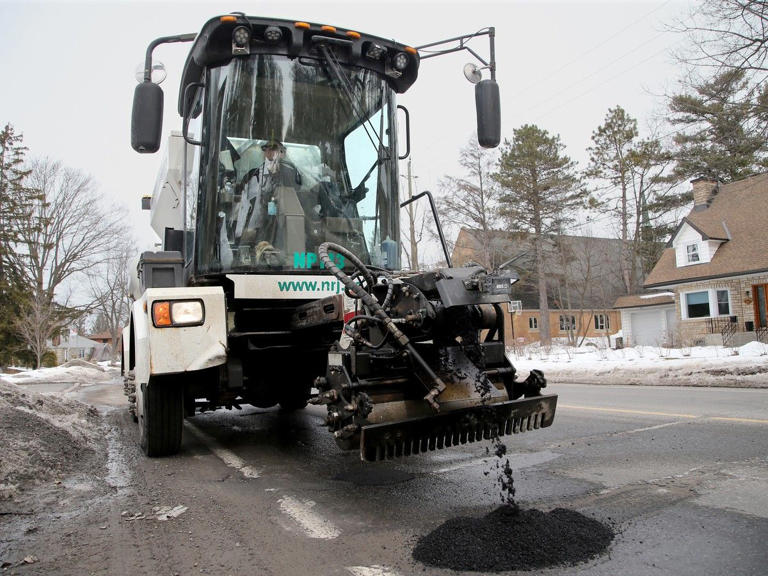 How Ottawa patches potholes with a Dr. Seuss-like machine called the ...
