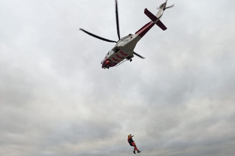 Two people lifted from boat by helicopter in dramatic rescue off Essex ...