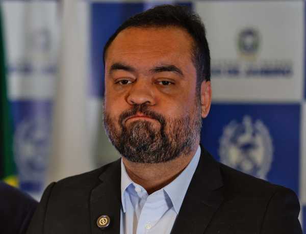 Cláudio Castro diz que faltará à CPI do crime organizado por 'lombalgia ...