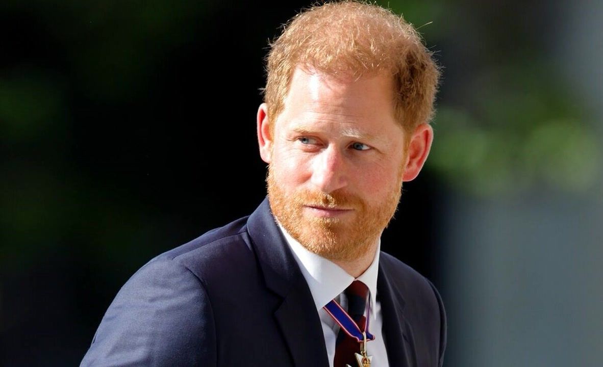 Prince Harry called hypocrite over new book
