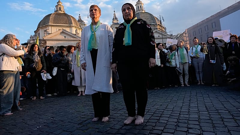 Barefoot peace march brings Palestinian and Israeli mothers together in ...