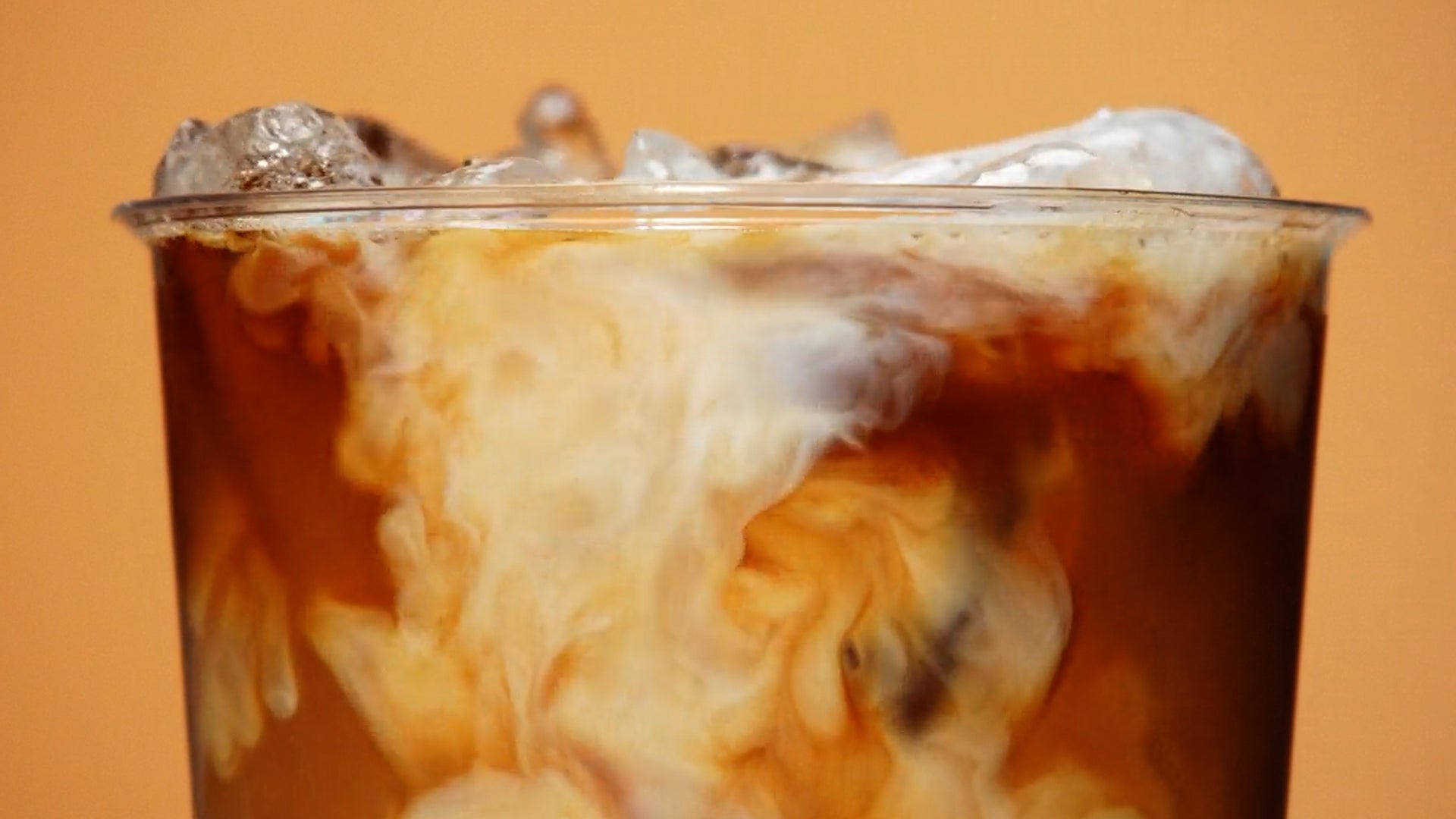 When to switch to iced coffee: Meteorologist breaks down the timing