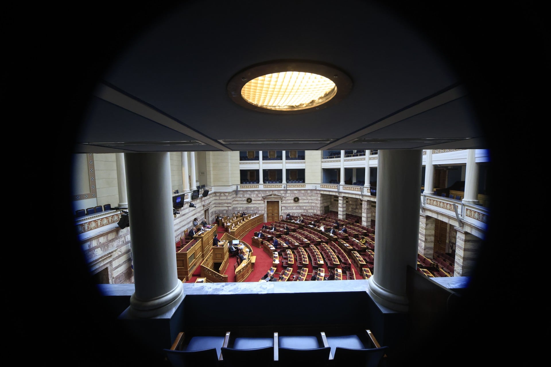 Έλα, με το κράτος δικαίου…