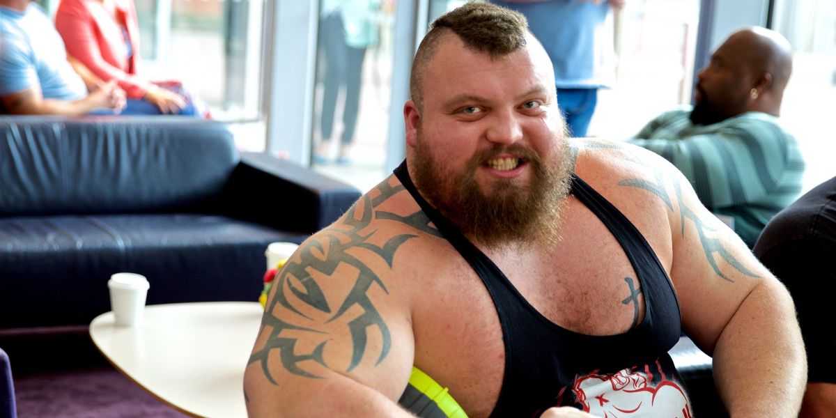 Eddie Hall wird nach 1.000kg Beinpresse in erneut aufgetauchtem ...